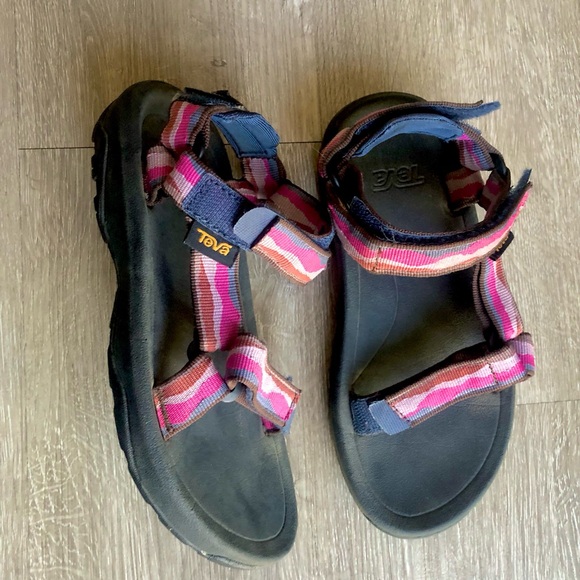 Teva | Shoes | Teva Kids Hurricane Pink And Blue Outdoor Sandals Little ...